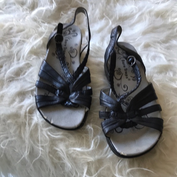 BareTraps | Shoes | Really Cute Pair Of Bare Trap Sandals With Sling ...
